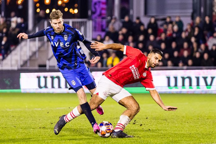 Maes schrikt van ‘mak en lusteloos’ Willem II: ‘Daar gaan we een hartig ...