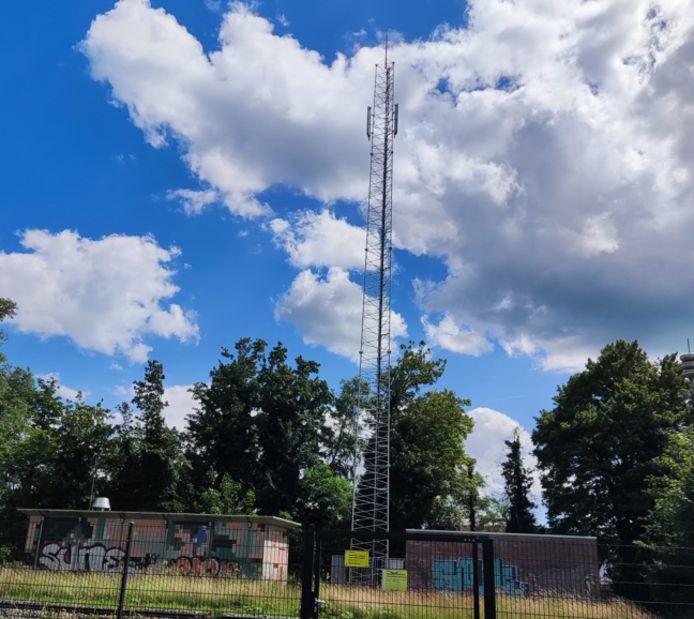 Uitstel nieuwe veertig meter hoge GSM-rail mast in Helvoirt, bouw stuit ...