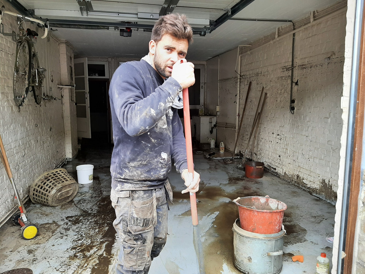 Brothers of Solidarity steekt zelf handen uit de mouwen in rampgebied ...