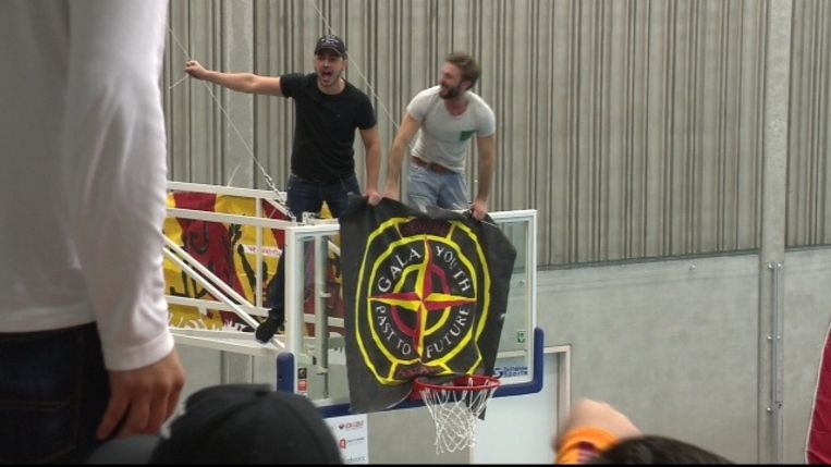 Ongezien: volleywedstrijd Gent - Galatasaray stilgelegd door Turkse ...