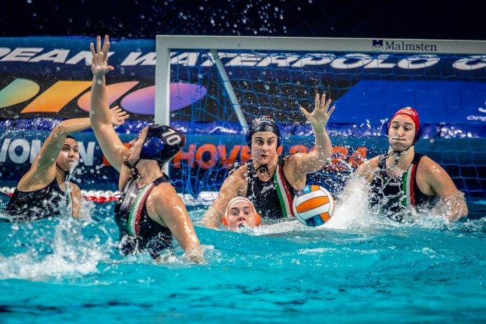 Waterpolosters Oranje bereiken EK-finale in eigen land na spannende ...