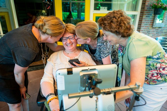 Onherkenbaar, maar band sterker dan ooit: ‘Ellen is net een kameleon ...