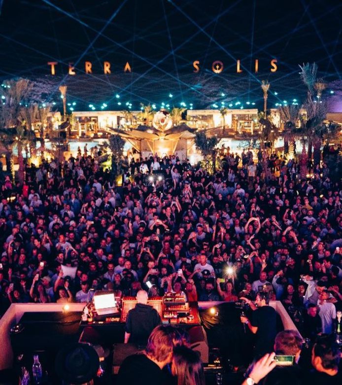 Tomorrowland inaugure son complexe dans le désert de Dubaï | Musique ...