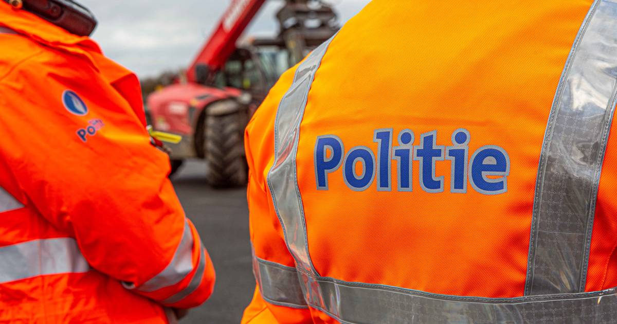 Dertiger krijgt 7 maanden cel voor dreigberichten aan politie ...