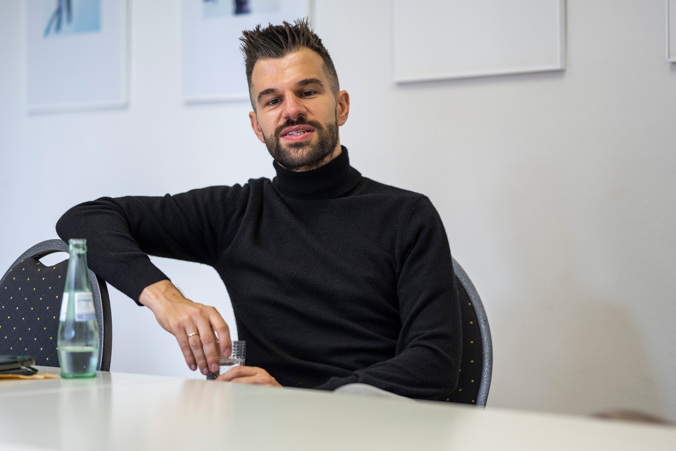 Zo wil AB InBev de ‘war for talent’ winnen: half jaar betaald ...