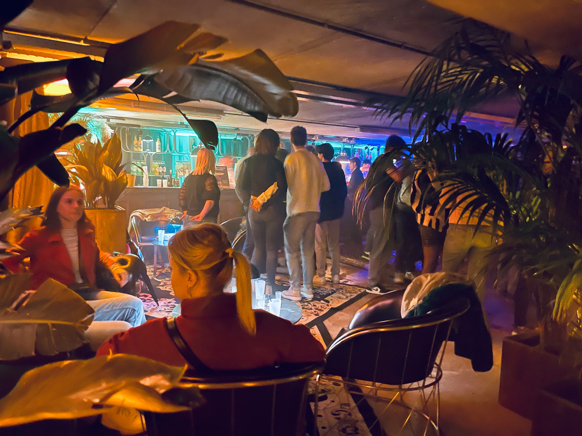 IN BEELD. Zo leuk was de 33ste editie van de Hasseltse Jenverfeesten | Foto | hln.be