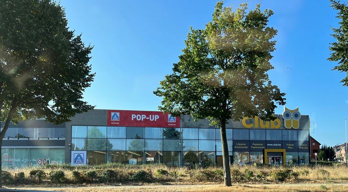 ALDI opent outletwinkel in Drogenbos om overstock weg te krijgen | Drogenbos | hln.be