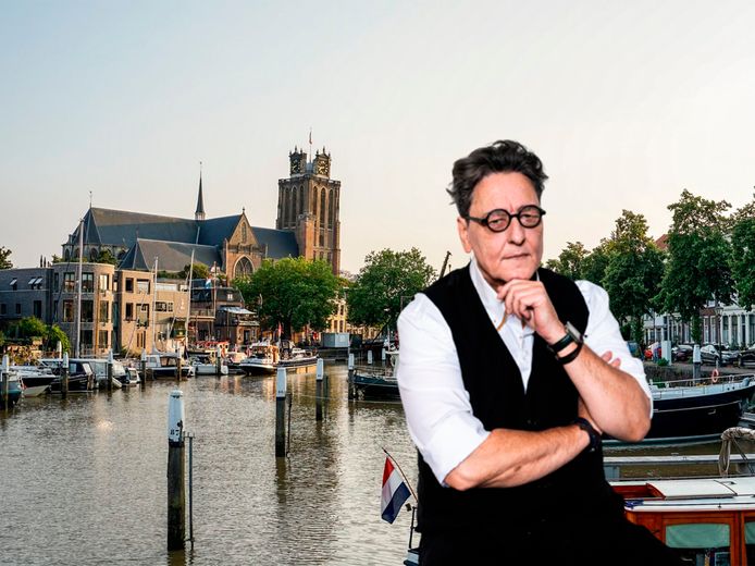 Er is maar één kerktoren die, na terugkeer van vakanties bijvoorbeeld ...