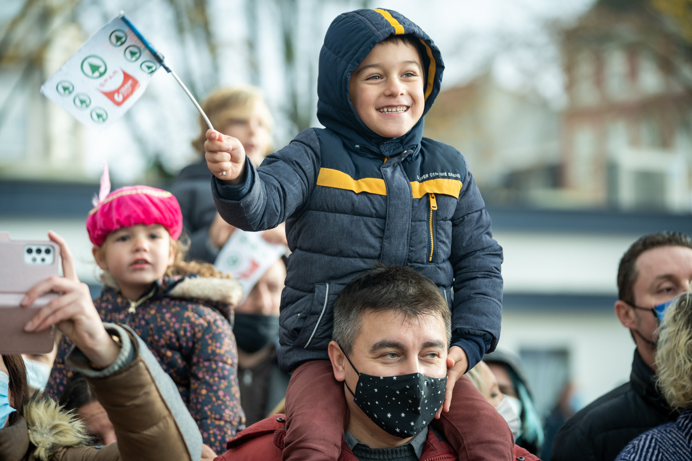 Sinterklaas denkt dat stout kind zijn vader heeft opgegeten: “Hij heeft ...