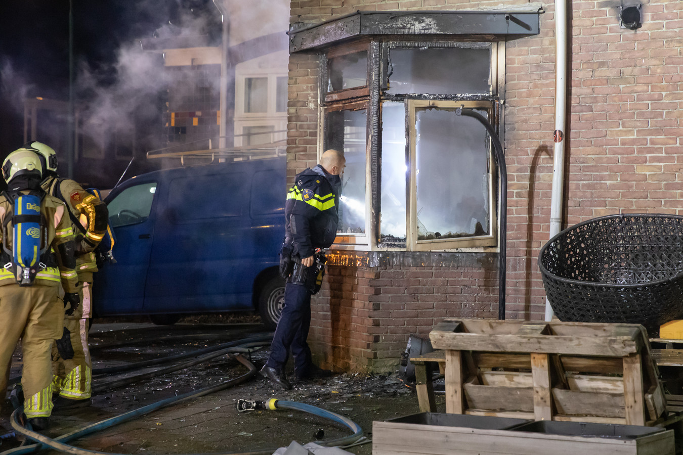 ‘Ik heb alleen nog de kleren die ik nu aan heb’: Soester is alles kwijt na explosie en felle ...