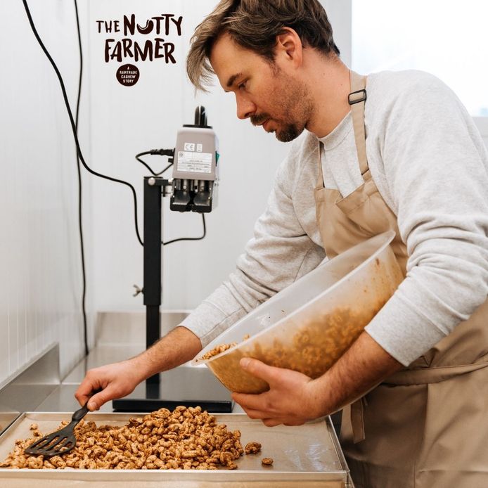 Start-up The Nutty Farmer recycleert stukjes cashewnoot in crunchy toppings: “Duurzame én ...