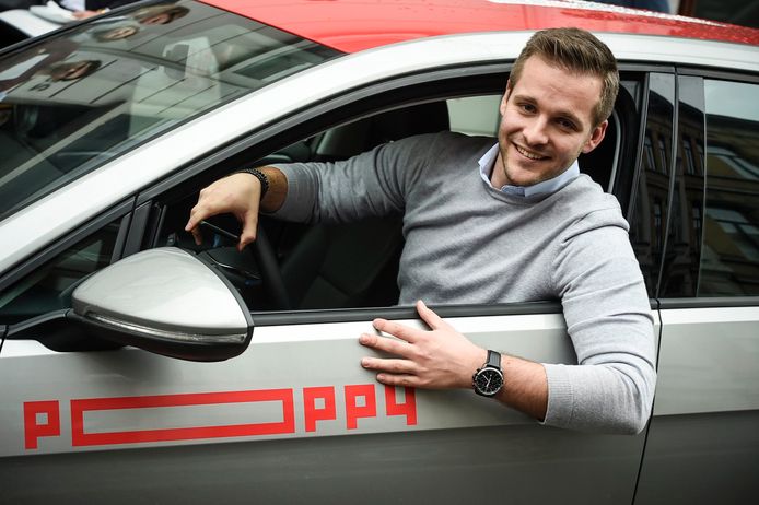 Met Poppy van Antwerpen naar Brussel | Antwerpen | hln.be