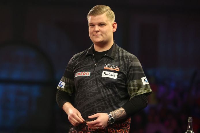 Mike De Decker grijpt naast duel met Van Gerwen: “Het wilde gewoon niet ...