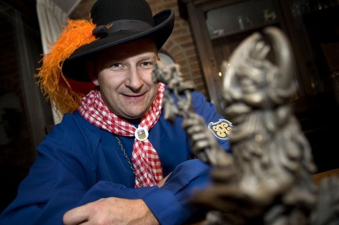 Ambrosio IX: 'Ik ben de gastheer van de leut' | Bergen op Zoom ...