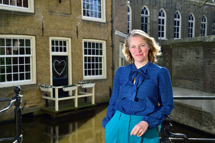 Femke was beveiliger van kunstwerken, nu is ze zelf dé grote baas: dit ...