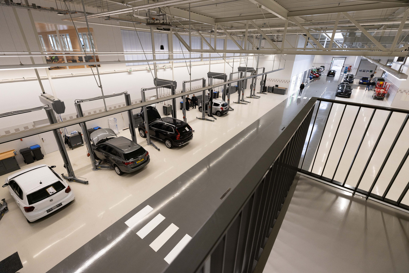 Vanuit splinternieuw hoofdkantoor langs de A59 (mét museum) is autogigant Van Mossel klaar om ...