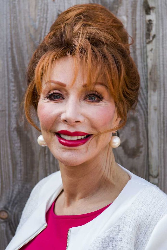 Marijke Helwegen laat ‘ontplofte’ borstimplantaten verwijderen | Show ...