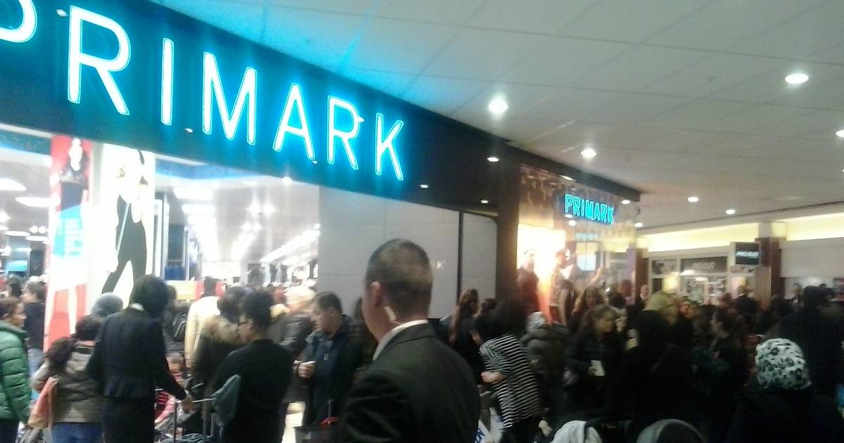 Als een stoet door de nieuwe Primark bij Zuidplein | Rotterdam | AD.nl