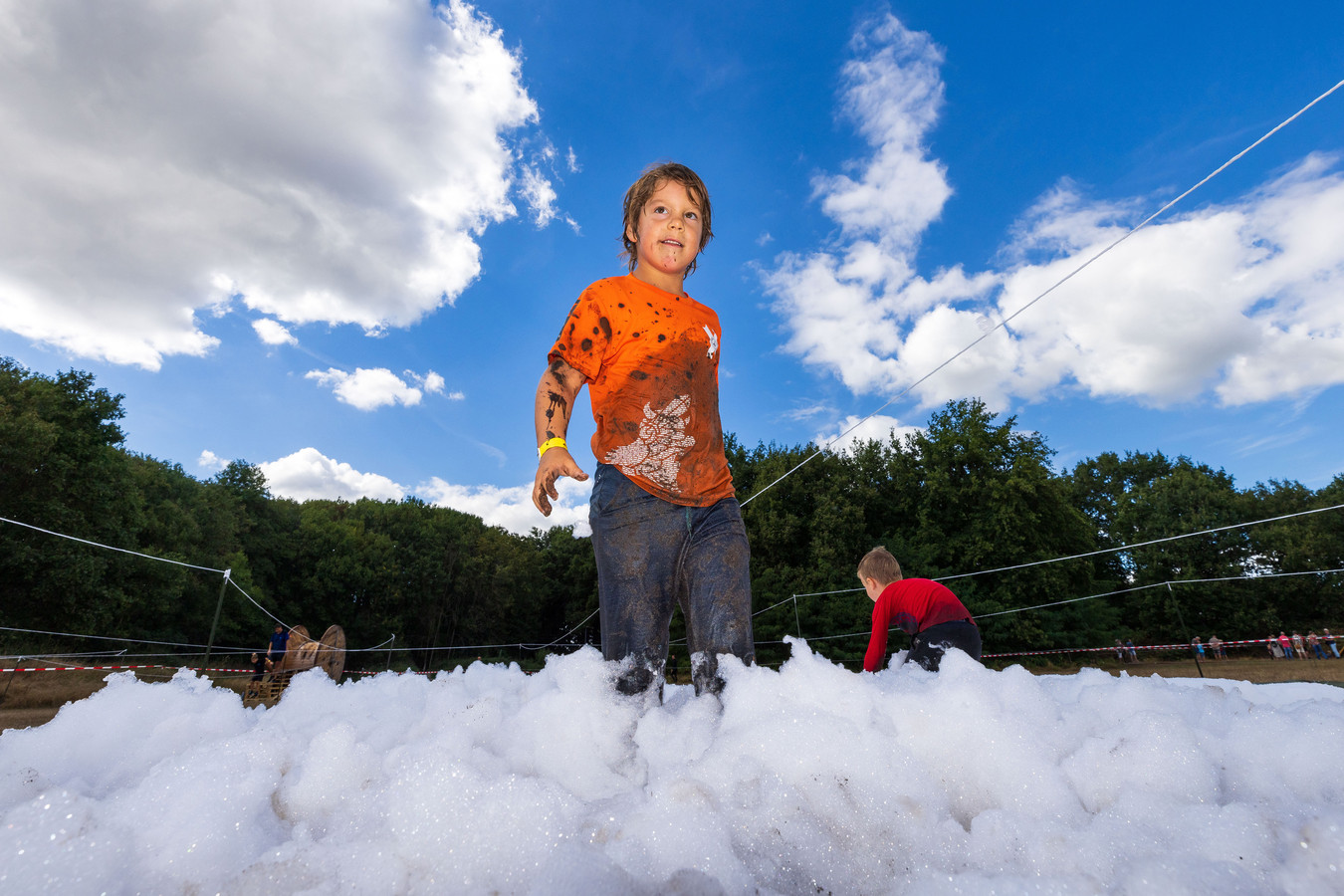 Muddy Kids Run slaat zeker geen modderfiguur: ‘Het is zó fijn om lekker ...