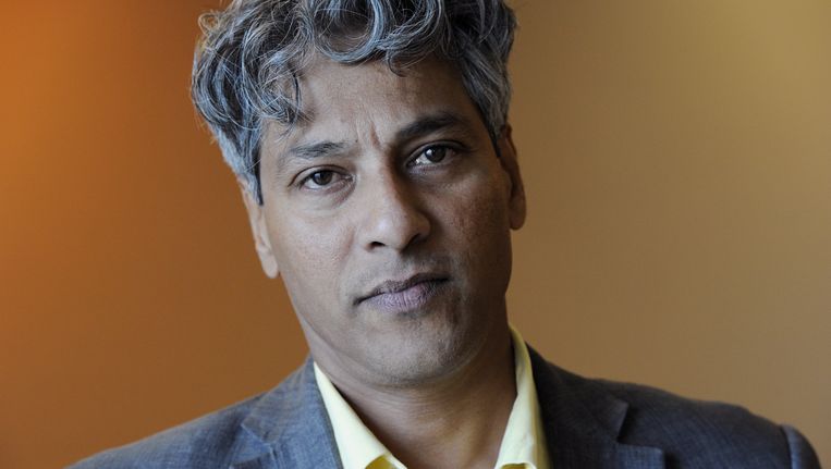 Anil Ramdas, een vreemdeling, waar hij ook ging | Trouw