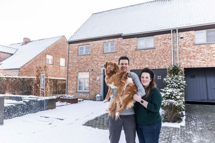 Met een relatief kleine ingreep wordt de woning van Kevin en Tania 27. ...