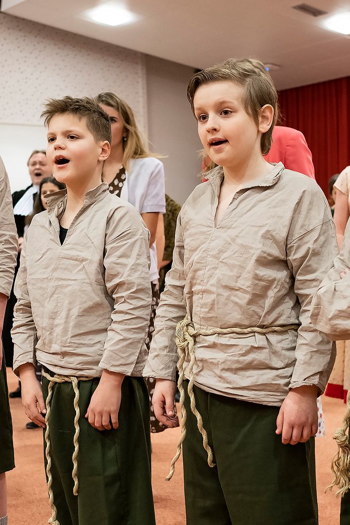 Kapellenaar Tim Klumpers speelt in Annie de Musical | Bevelanden | pzc.nl