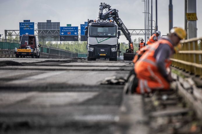 A7 bij Purmerend vanaf maandag helemaal dicht voor vrachtverkeer | Purmerend | AD.nl