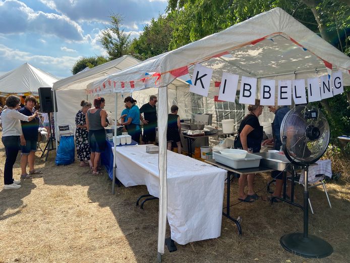 IN BEELD. Kajakken, muurklimmen of gezellig eentje drinken langs het ...