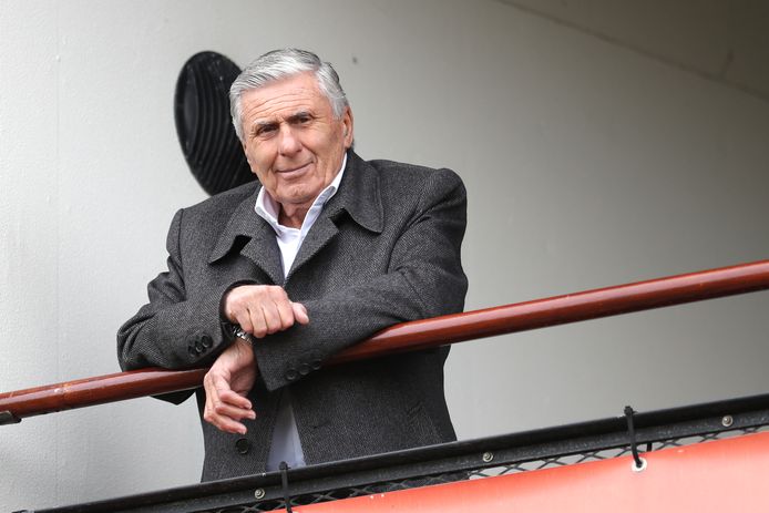 Sjaak Swart ziet record na 48 jaar sneuvelen: ‘Als Huntelaar was ...