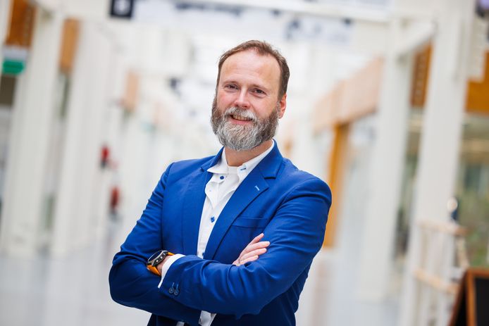 Daniël helpt grote én kleine Brabantse bedrijven met AI: ‘Je hoeft geen ...