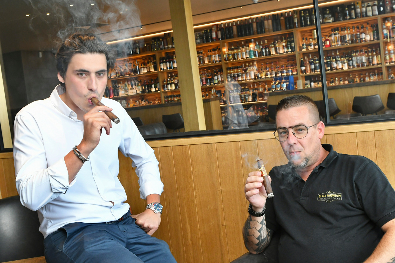 Gilles verdedigt Belgische eer op WK sigaar roken in Kroatië: “Totaal onvoorbereid vice-Belgisch ...