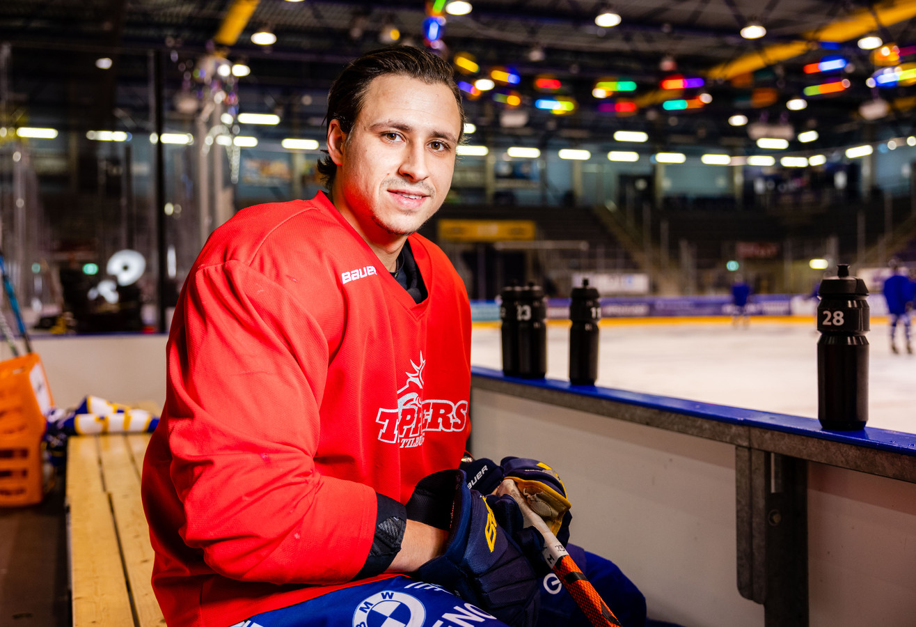 Die golden goal in Erfurt kon Trappers-forward Van der Schuit wel even ...
