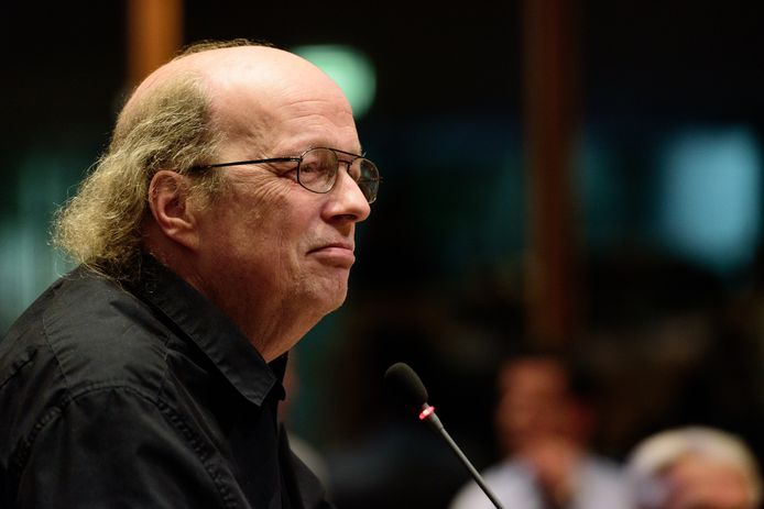 Roel Mulder (70), voormalig fractievoorzitter van Actief, plotseling ...