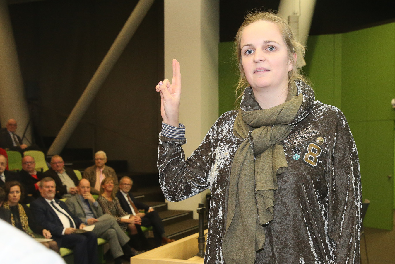 Zo jong en dan ook nog eens een vrouw’, zeiden ze... ik heb me moeten bewijzen”: Maaike De ...