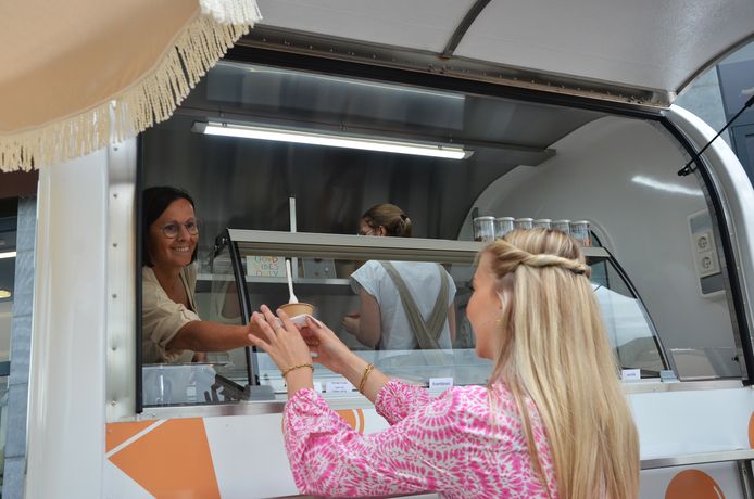 NET OPEN. Chocolatier Jan Andries opent ‘Studio Broos’ en heeft nu ook ...