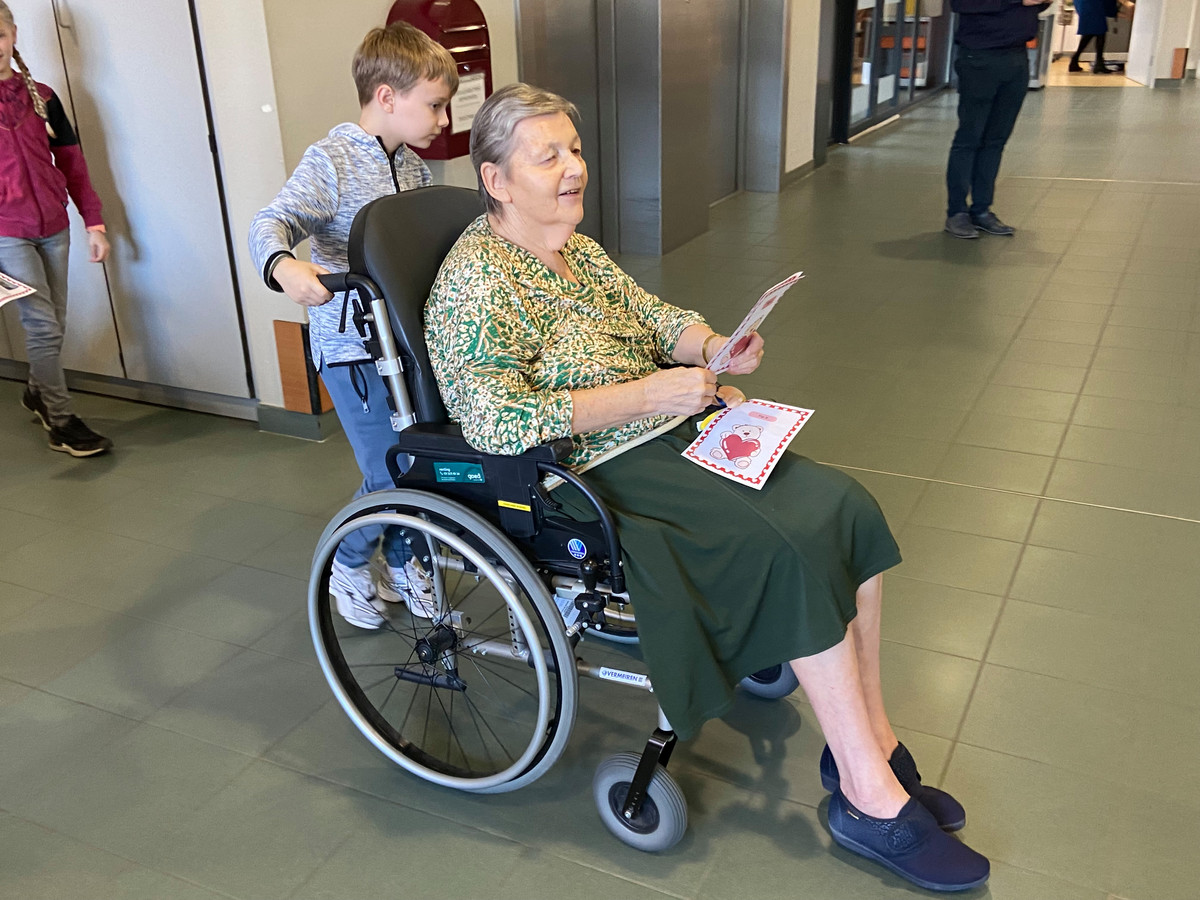 Kinderen beleven zalige krokusvakantie dankzij... rusthuisbewoners ...