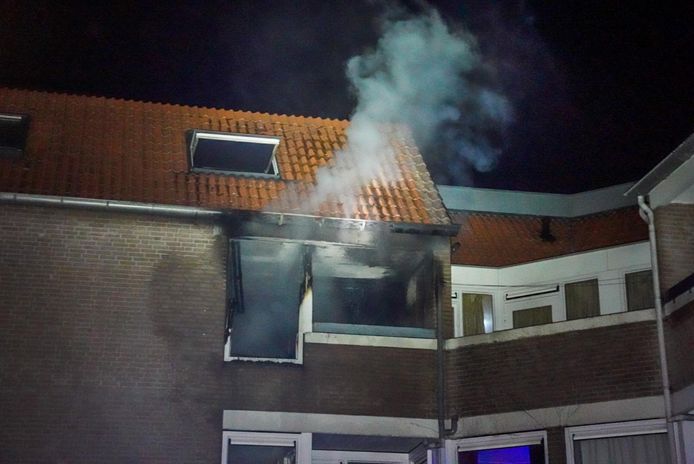 Helmonder (29) vrijgesproken die poedelnaakt eigen appartement in brand ...