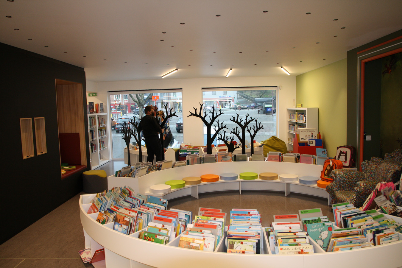 BELOOFD IS BELOOFD. De nieuwe bibliotheek in Huldenberg is een ...