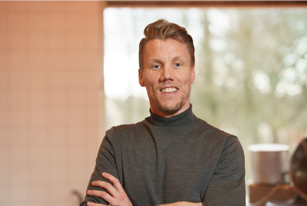 Stijn reanimeerde zijn buurman met behulp van YouTube-video, maar werd ...