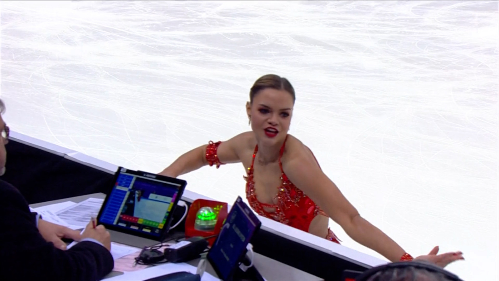 En tête à l’Euro, Loena Hendrickx fait le show devant le jury: “Tout le ...