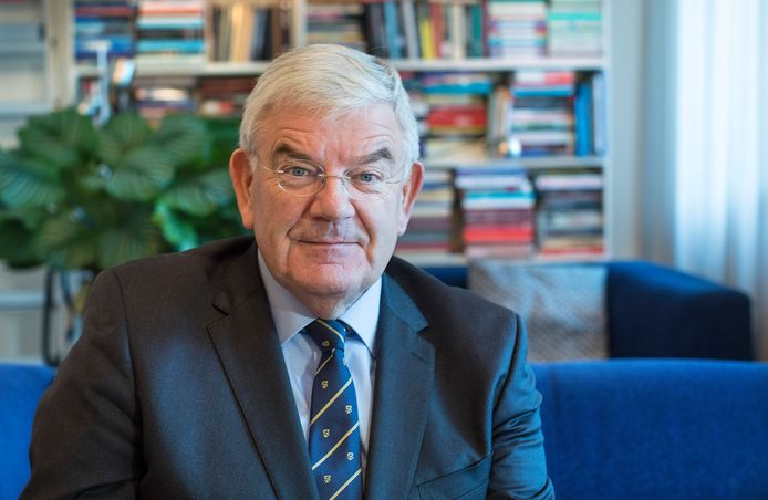 Burgemeester Jan van Zanen: ‘Rechtszaak Richard de Mos trok zware ...