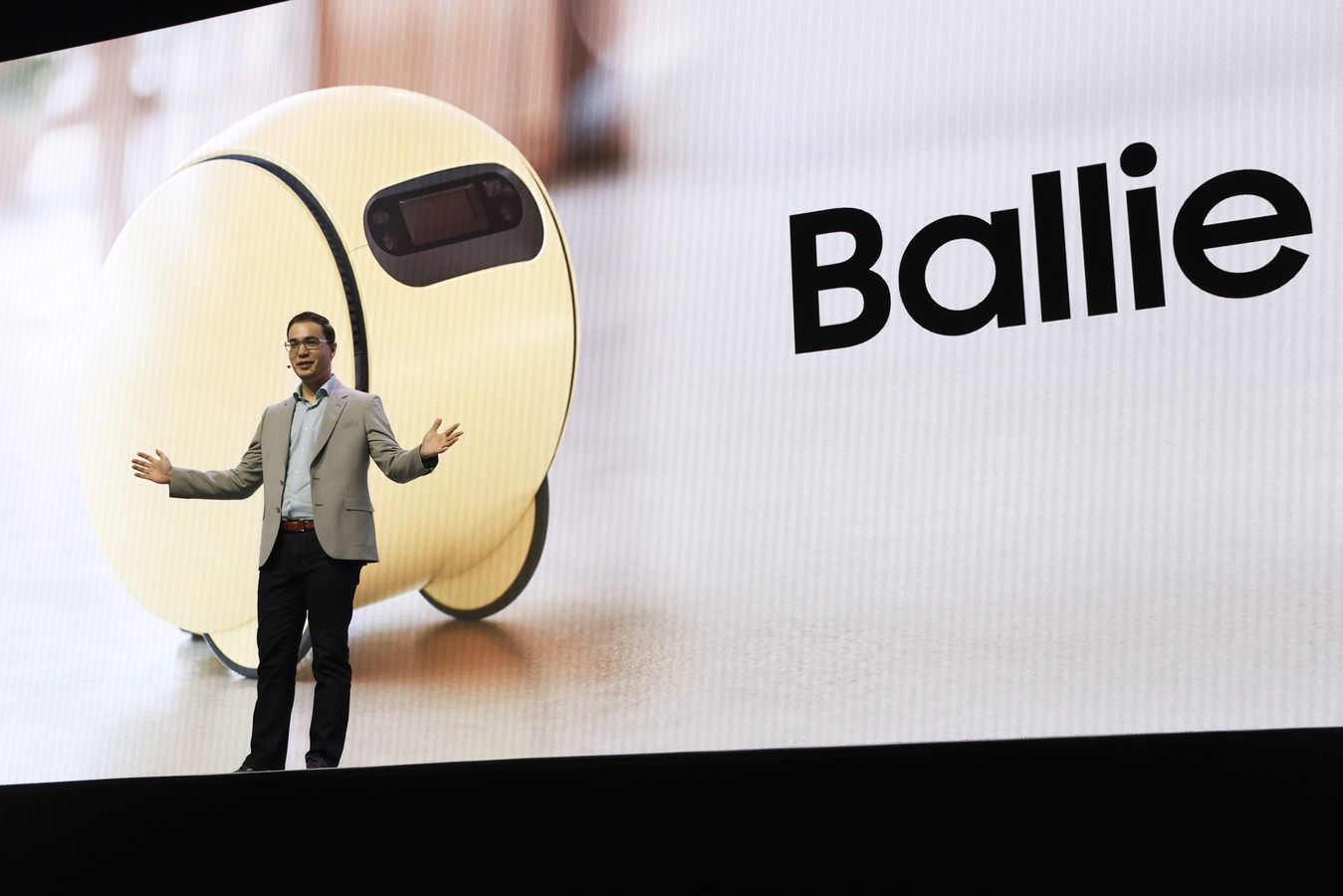 Alle schermen opvouwbaar en technische snufjes liefst voorzien van AI ...