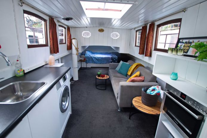 Voor wie geen 466.000 euro heeft voor een koophuis is deze woonboot ...