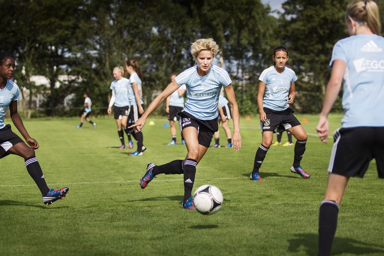 Tien jaar Ajax Vrouwen, ondanks alle weerstand: ‘En het is nog altijd ...