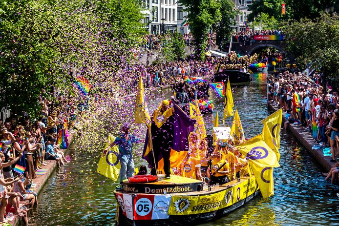 Annie Brouwer-Korfprijs voor Utrecht Canal Pride: ‘Feest betrekt de ...
