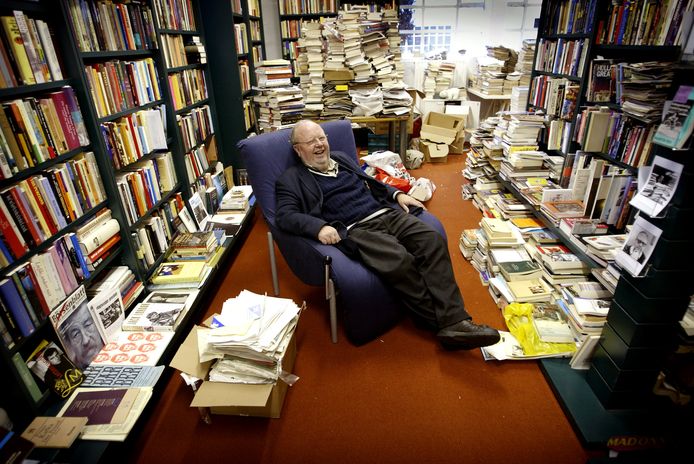 Martin Ros had een eigen bibliotheek met 25.000 boeken, maar de meesten ...