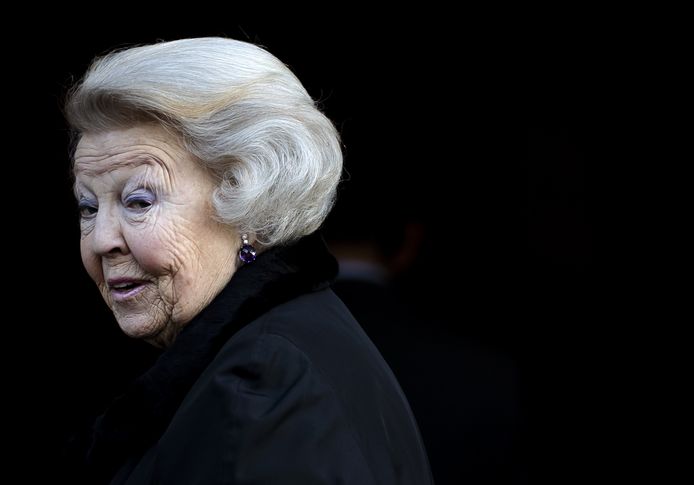 Prinses Beatrix komt later naar het 160-jarige Bronbeek: gebroken pols ...