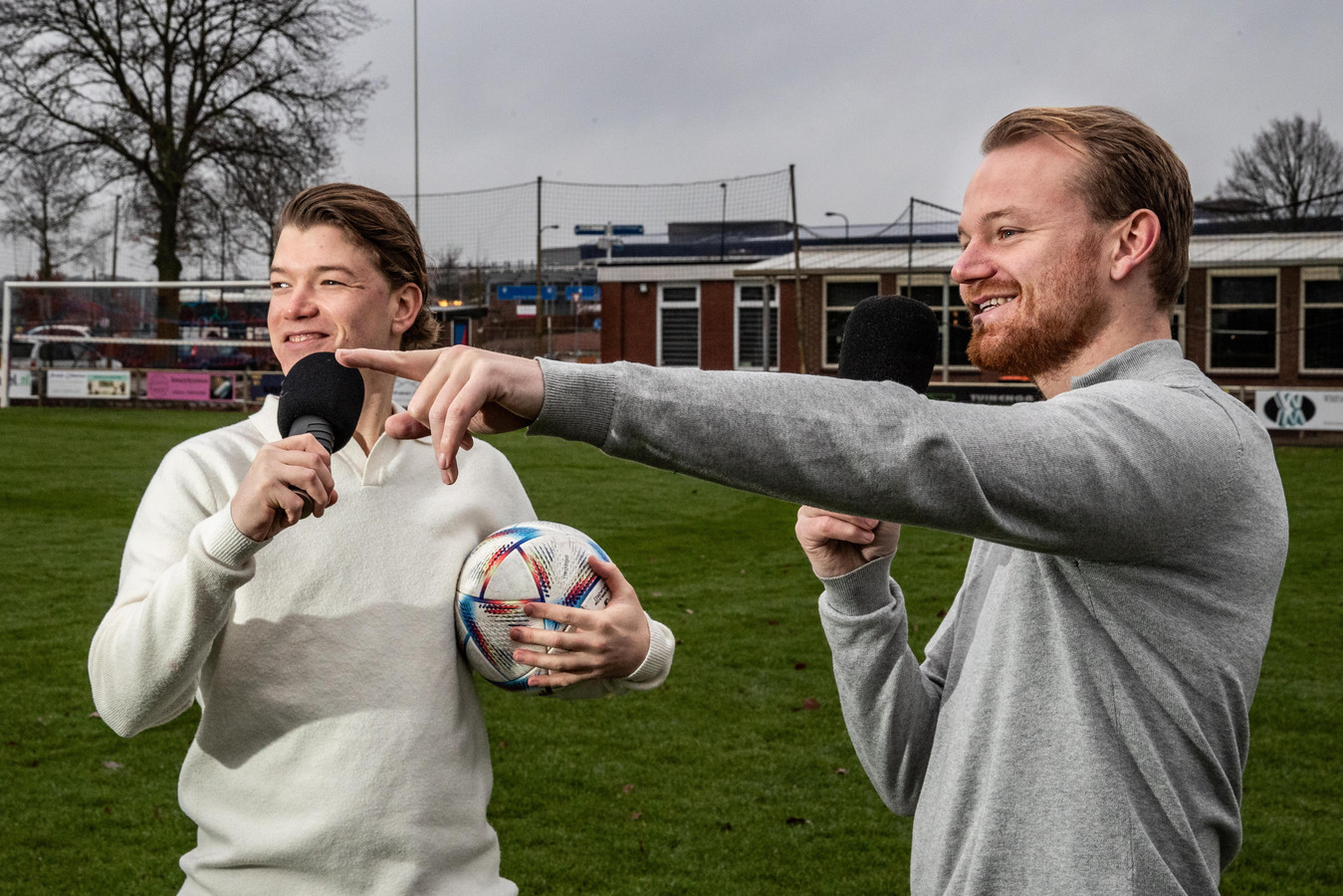 Mart en Lars Jesse zijn het nieuwe geluid van de eredivisie op zondag ...