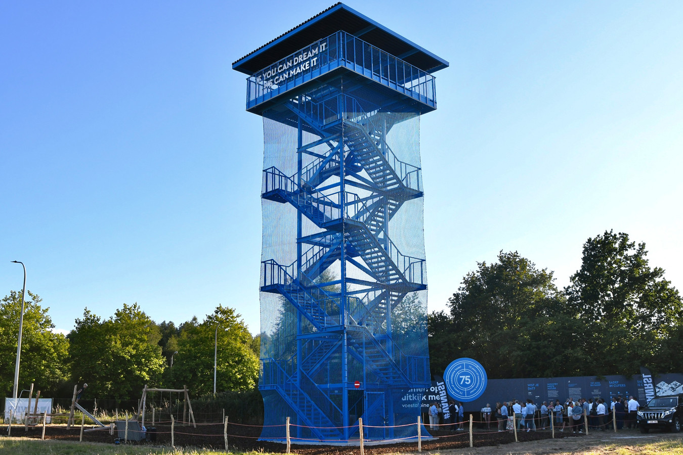 Jarig staalbedrijf Sadef laat je Roeselare en Hooglede ontdekken vanop ...