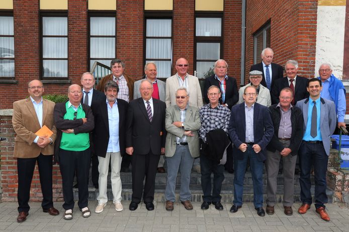 Oud-studenten brengen bezoek aan VTI | Ieper | hln.be